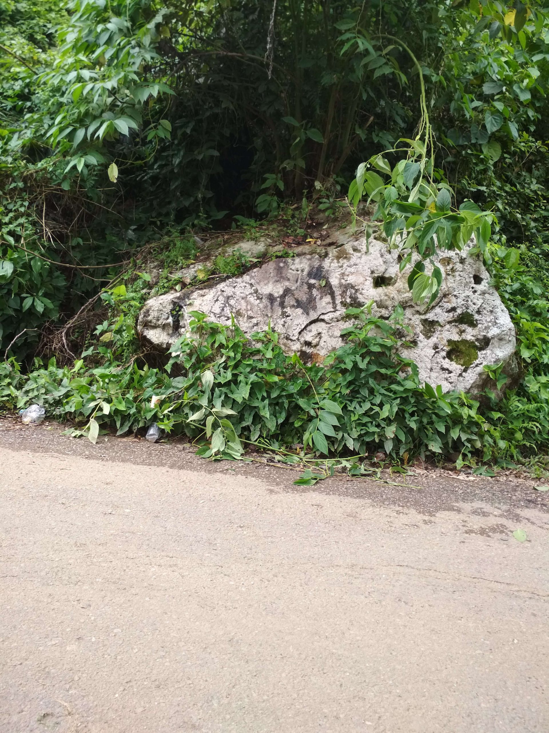 Fenomena Sumur Batu dan Mitosnya yang Berkembang, Teratak Panas, Amping ...